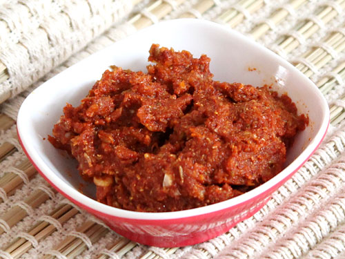 Lasun Chutney Recipe - Indian Lehsun ki Chutney for Bhel and Chaat