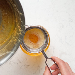How to Make Ghee (clarified butter) in 15 minutes - Only 1 Ingredient ...