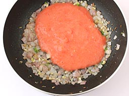 Dry Aloo Matar Recipe - Spicy Indian Aloo and Mutter Sabzi with Tomato