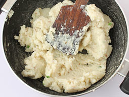 Gujarati Khichu Recipe with Step By Step Photos - Rice Flour Khichu