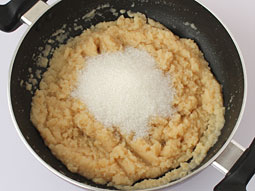 Suji ka Halwa Recipe - How to Make Rava Sheera - Sooji Halwa Without Milk