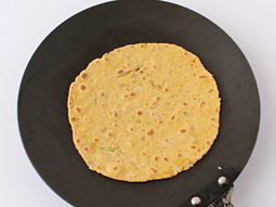 Missi Roti Recipe - Rajathani & Punjabi Misi Roti With Step by Step Photos