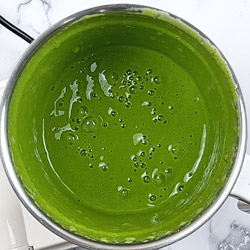 Mint Green Smoothie - with Spinach, Banana and Greek Yogurt