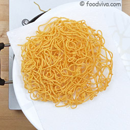 Aloo Bhujia Recipe - Aloo Sev (Crispy Potato Sev) - Diwali Snack