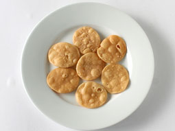 Papdi Chaat - Papri Chaat Recipe with Step by Step Photos