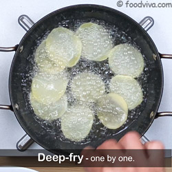 Crispy Potato Chips Homemade - Recipe from Scratch